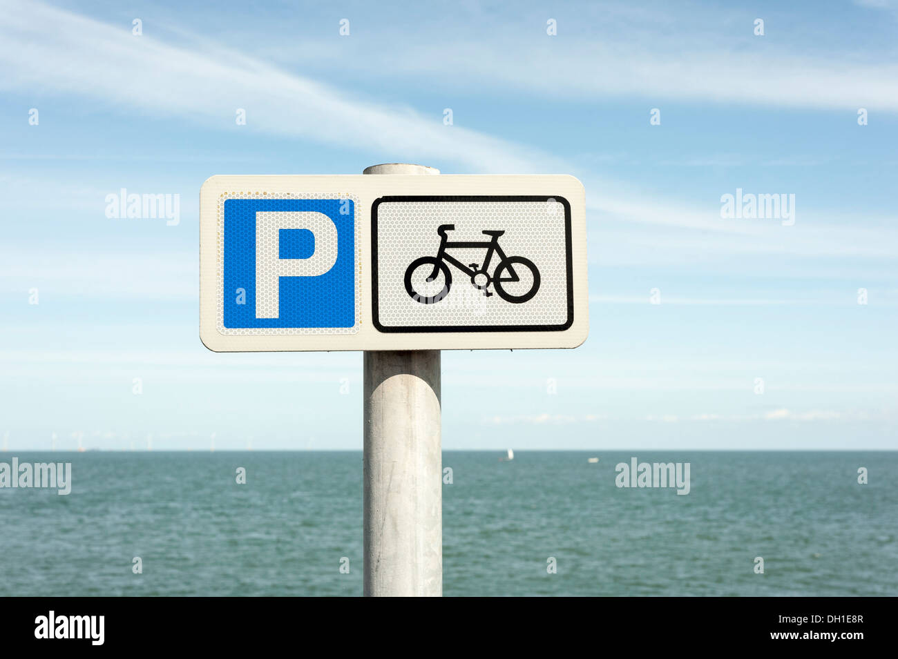 Highway code signs hi-res stock photography and images - Alamy