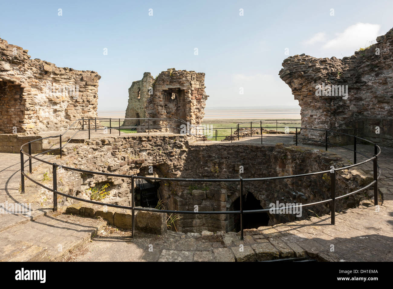 Flint structure hi-res stock photography and images - Alamy