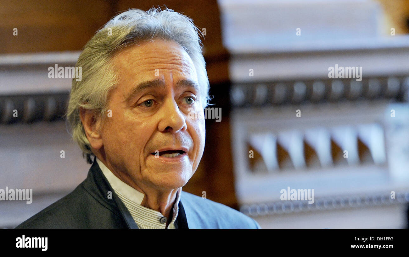 Hamburg, Germany. 29th Oct, 2013. Ballet director John Neumeier speaks ...
