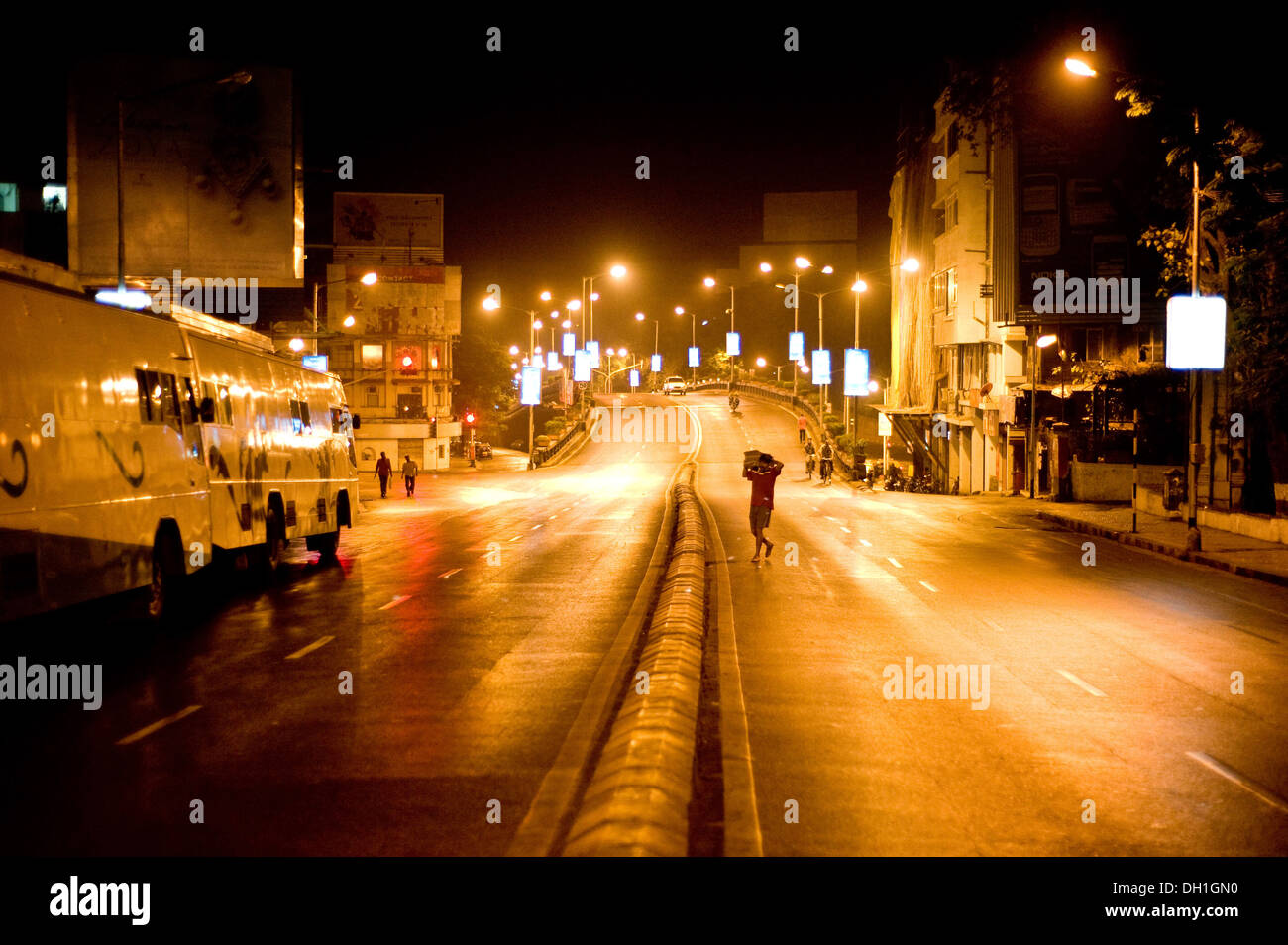 Street Corner Night High Resolution Stock Photography and Images - Alamy
