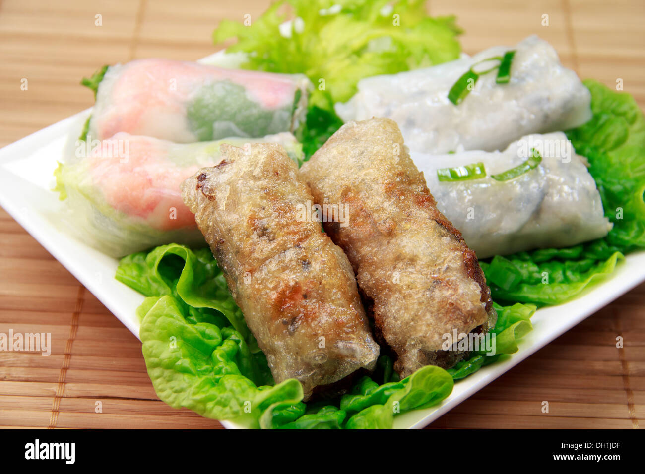 Cuon hi-res stock photography and images - Alamy