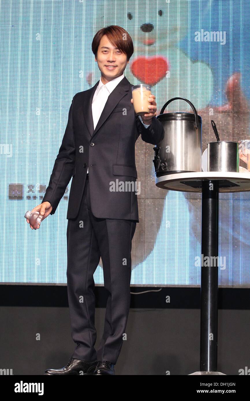 Taipei, China. 27th Oct, 2013. Korean star Andy Lee, member of Korean ...