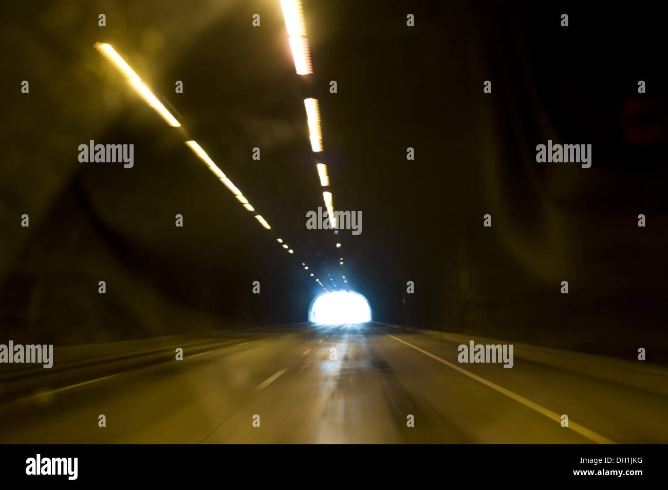 Subway expressway hi-res stock photography and images - Alamy