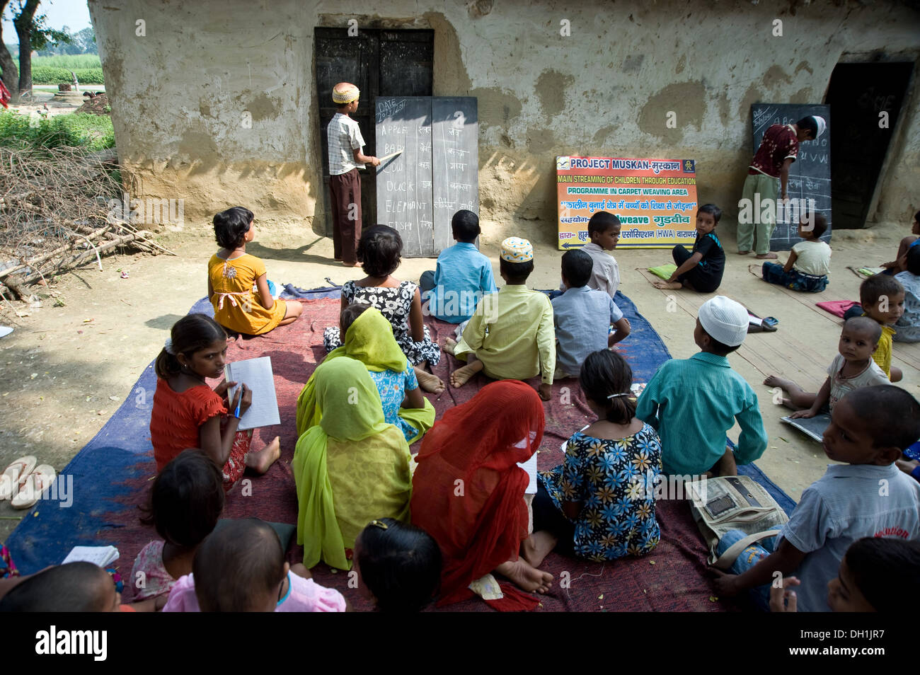 Islamic school boys hi-res stock photography and images - Alamy