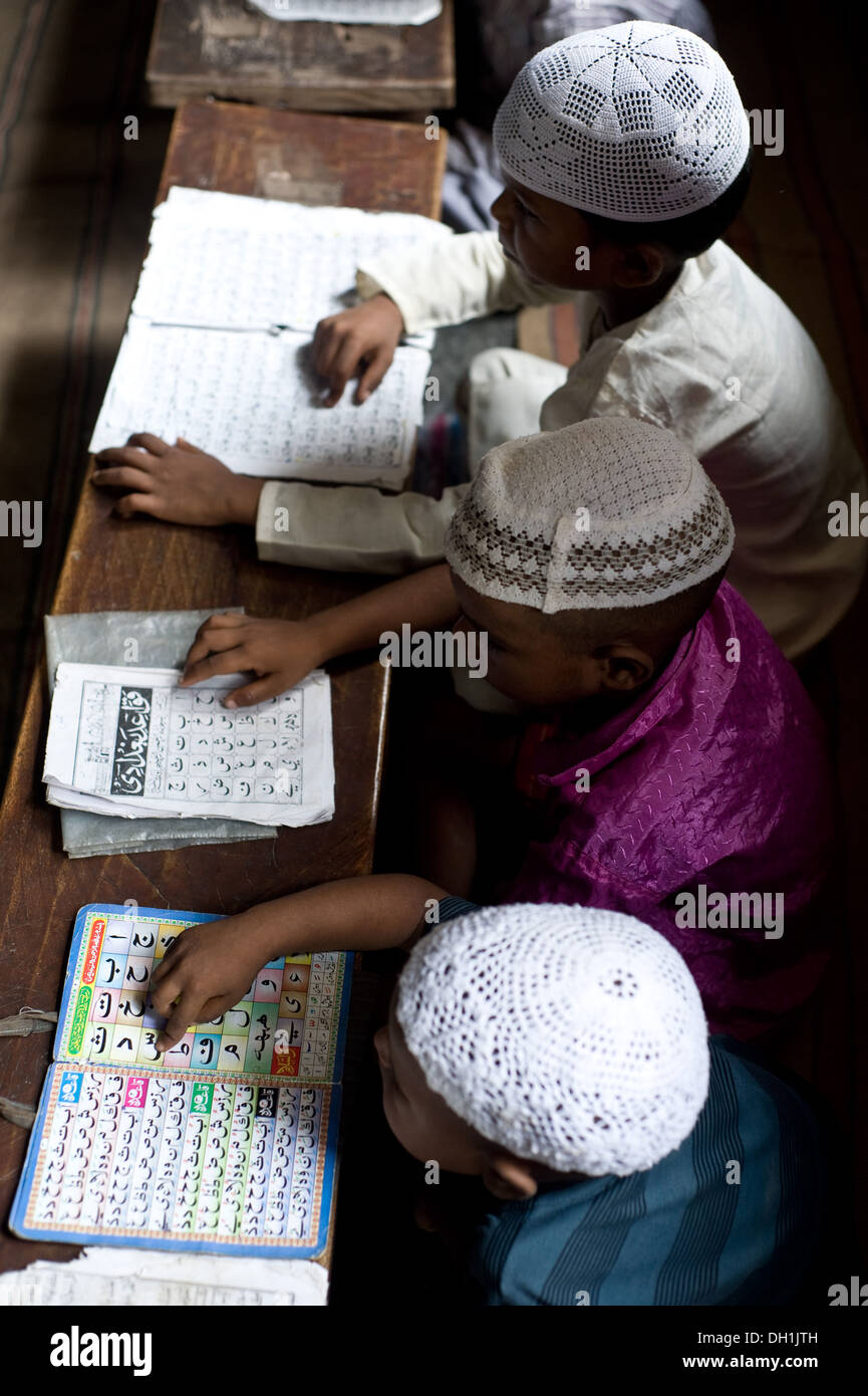 Islamic caps hi-res stock photography and images - Alamy