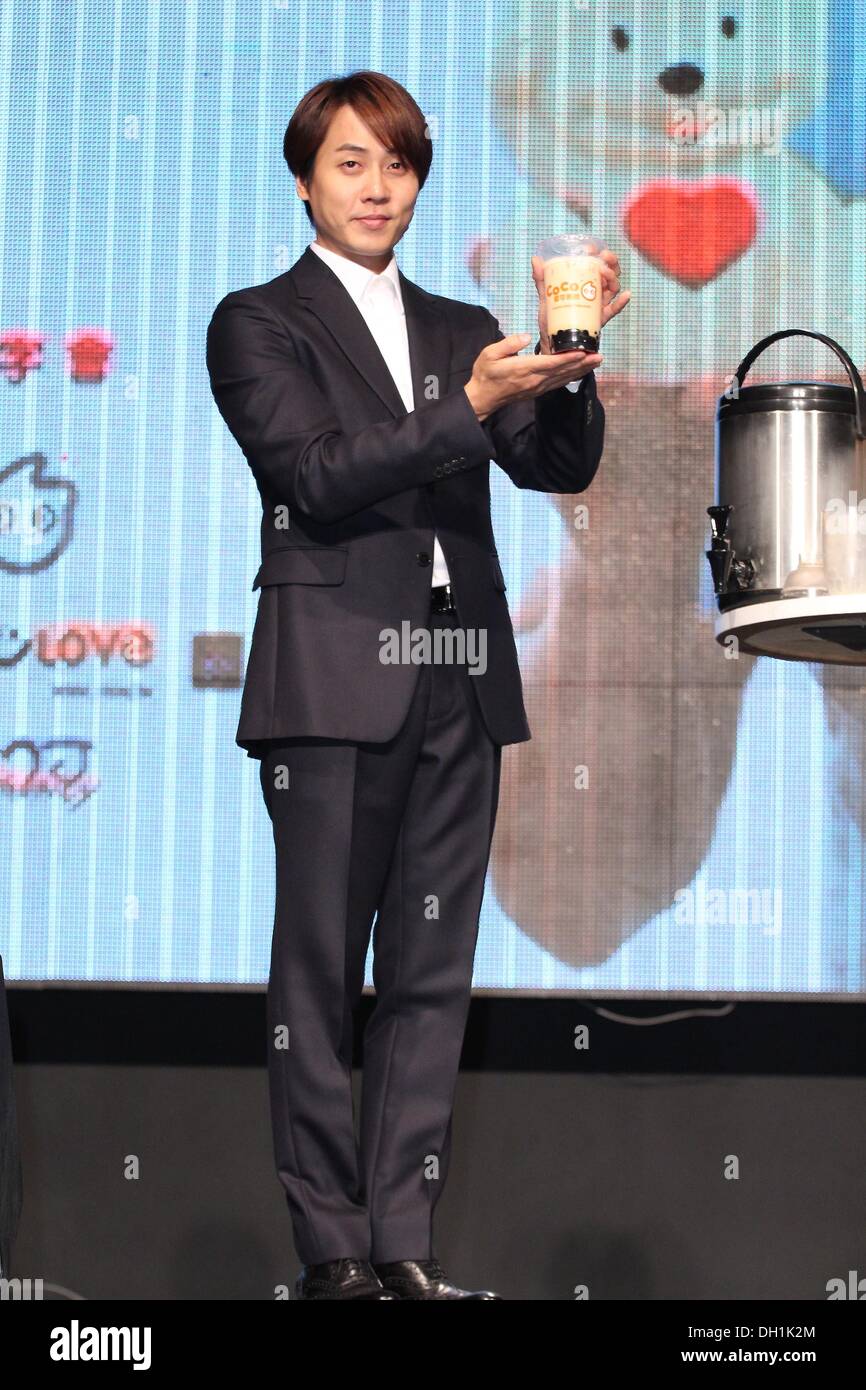 Taipei, China. 27th Oct, 2013. Korean star Andy Lee, member of Korean ...