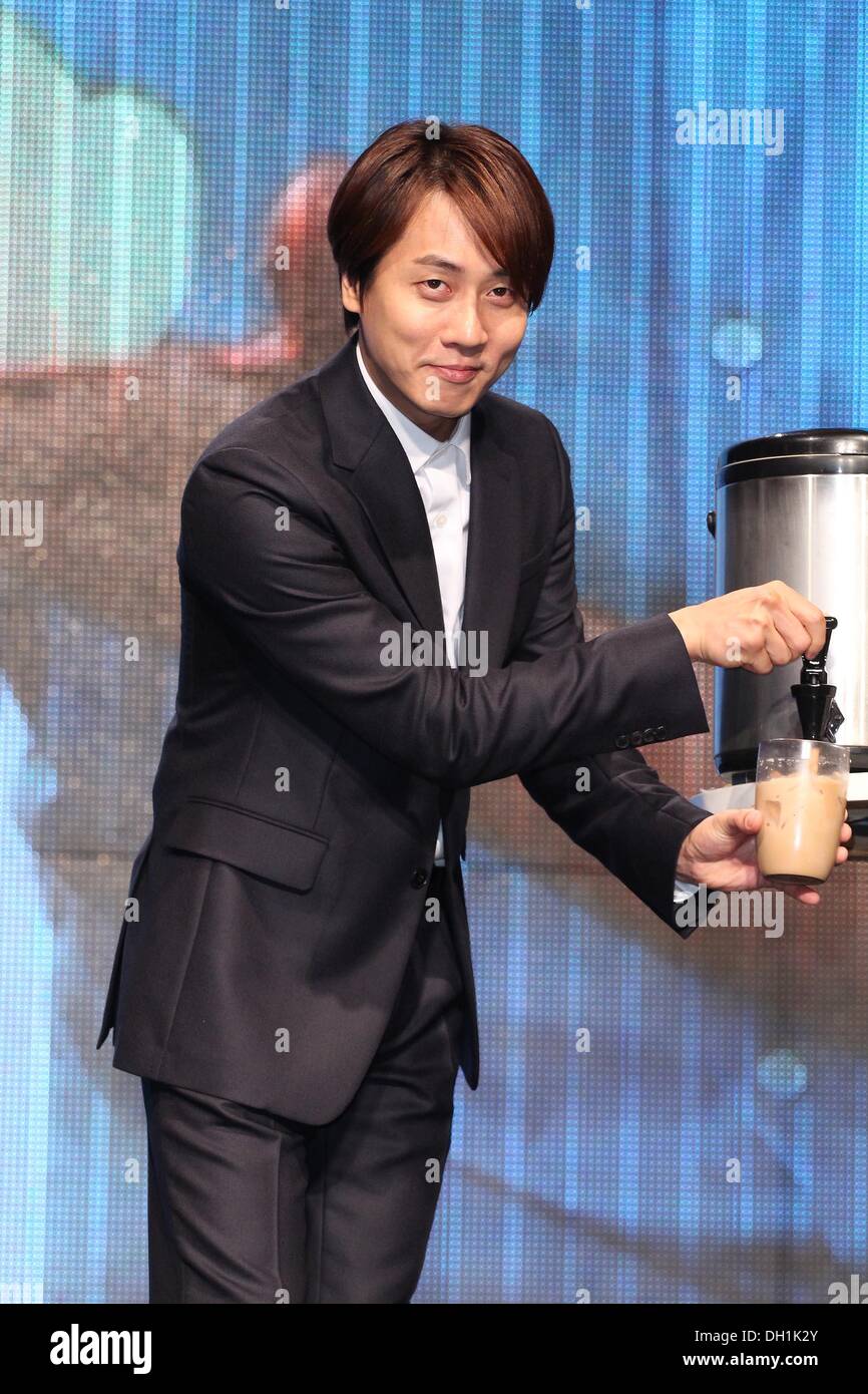 Taipei, China. 27th Oct, 2013. Korean star Andy Lee, member of Korean ...