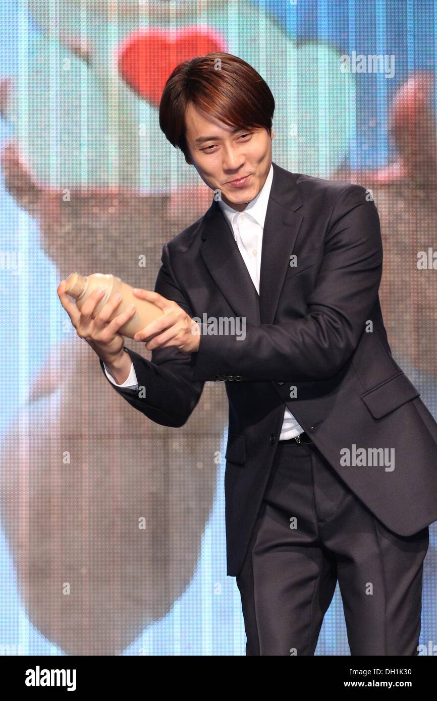 Taipei, China. 27th Oct, 2013. Korean star Andy Lee, member of Korean ...