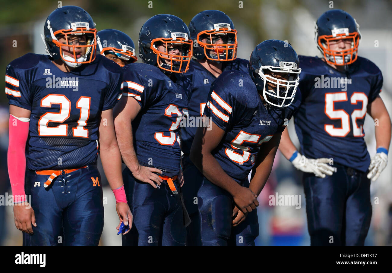 High School Football Stock Photos & High School Football Stock Images ...