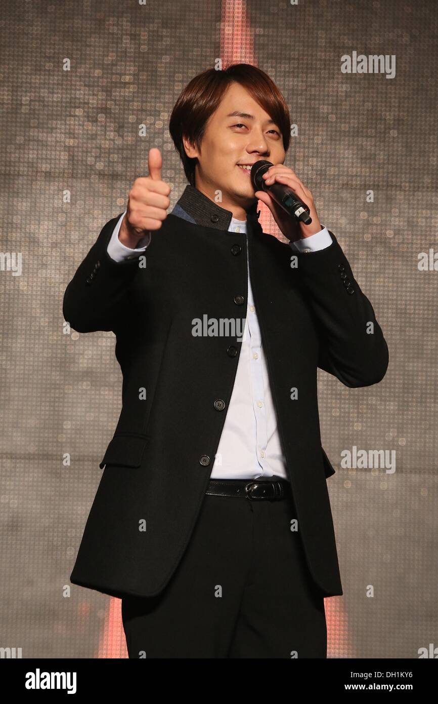 Taipei, China. 27th Oct, 2013. Korean star Andy Lee, member of Korean ...