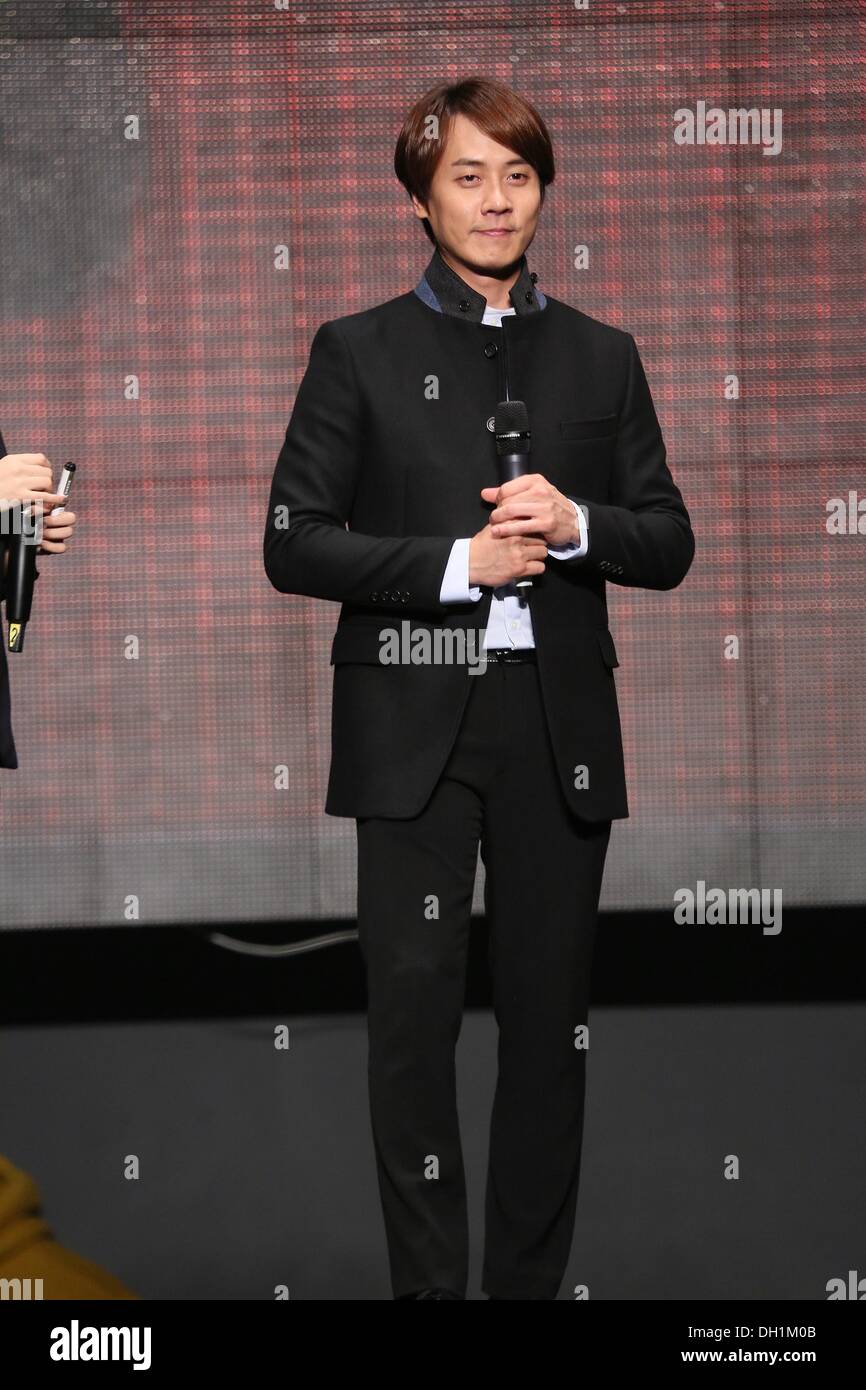 Taipei, China. 27th Oct, 2013. Korean star Andy Lee, member of Korean ...