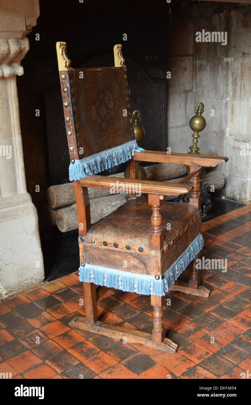 Medieval chair hi-res stock photography and images - Alamy