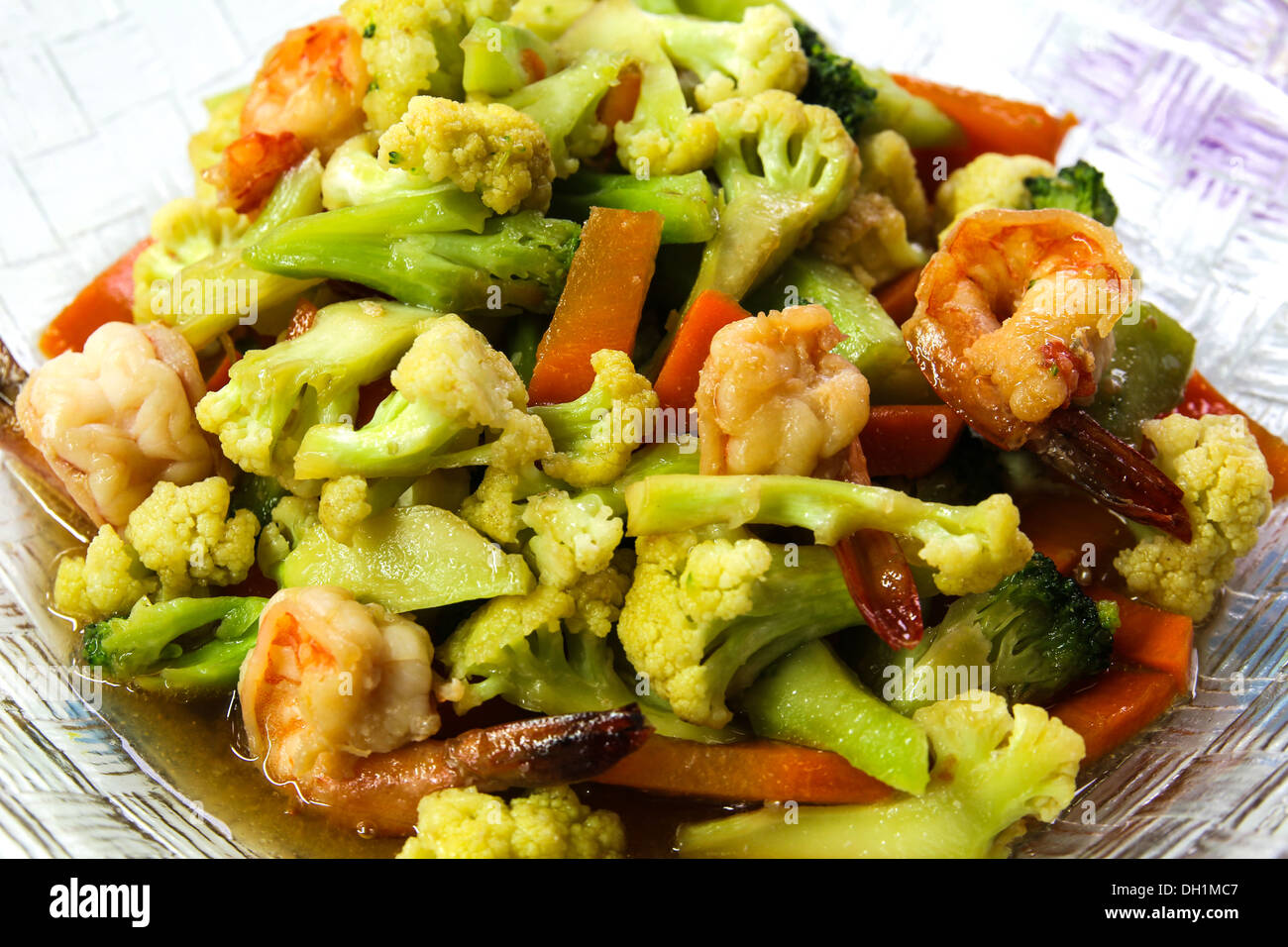 Chinese shrimp mixed vegetables hi-res stock photography and images - Alamy