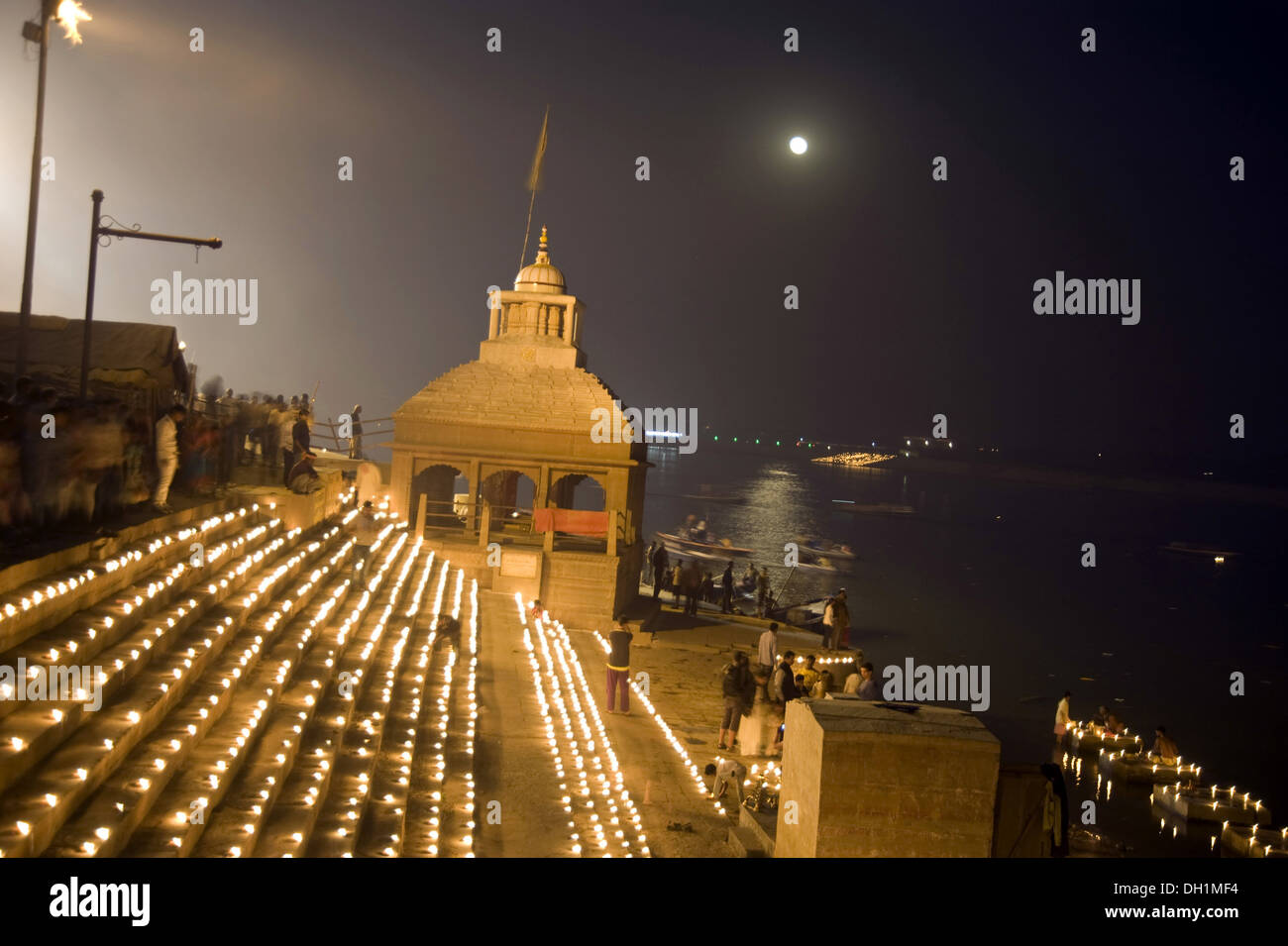 oil lamps diwali festival kashi karvat temple on Scindia Ghat at ...