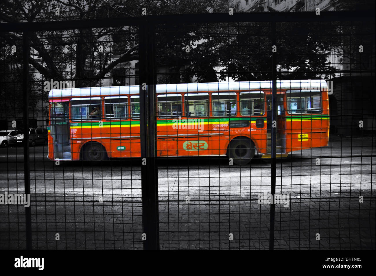 Best bus mumbai hi-res stock photography and images - Alamy