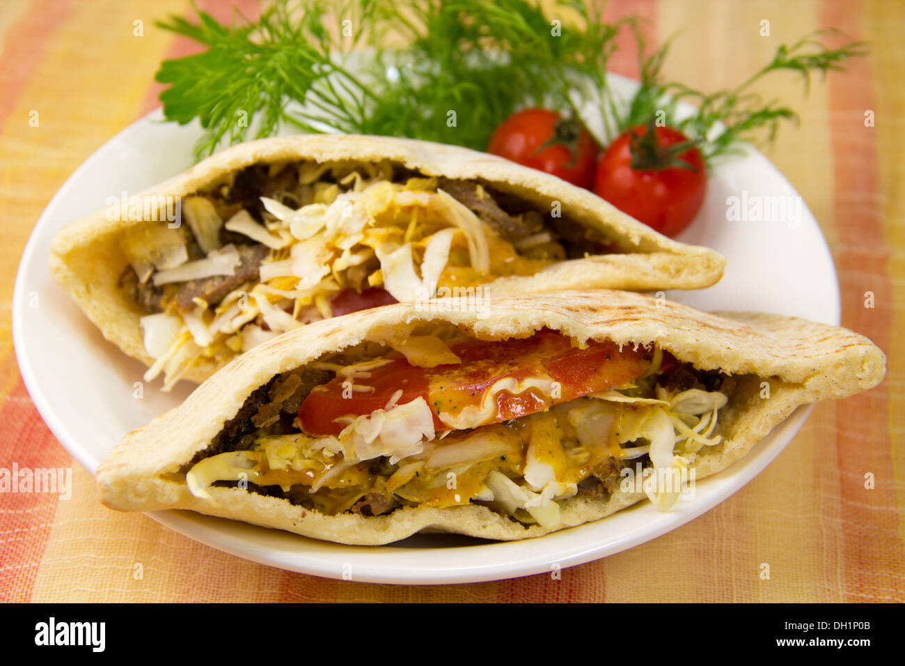 Kebab style hi-res stock photography and images - Alamy
