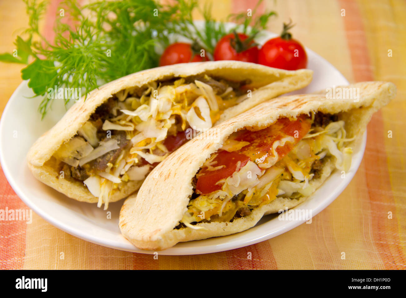 Kebab style hi-res stock photography and images - Alamy