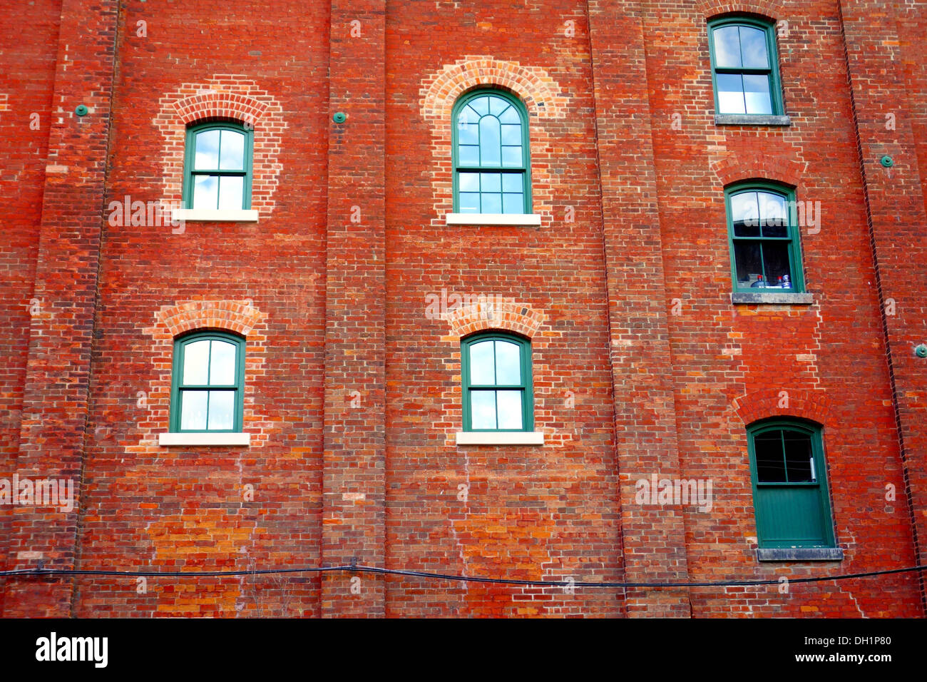 Red bricks Victorian building in Toronto, Canada Stock Photo - Alamy