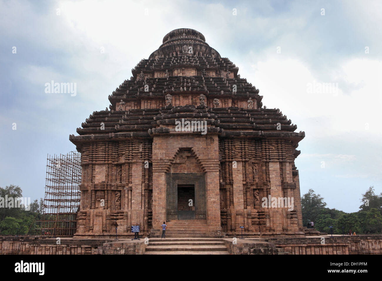 Konark temples architecture hi-res stock photography and images - Alamy