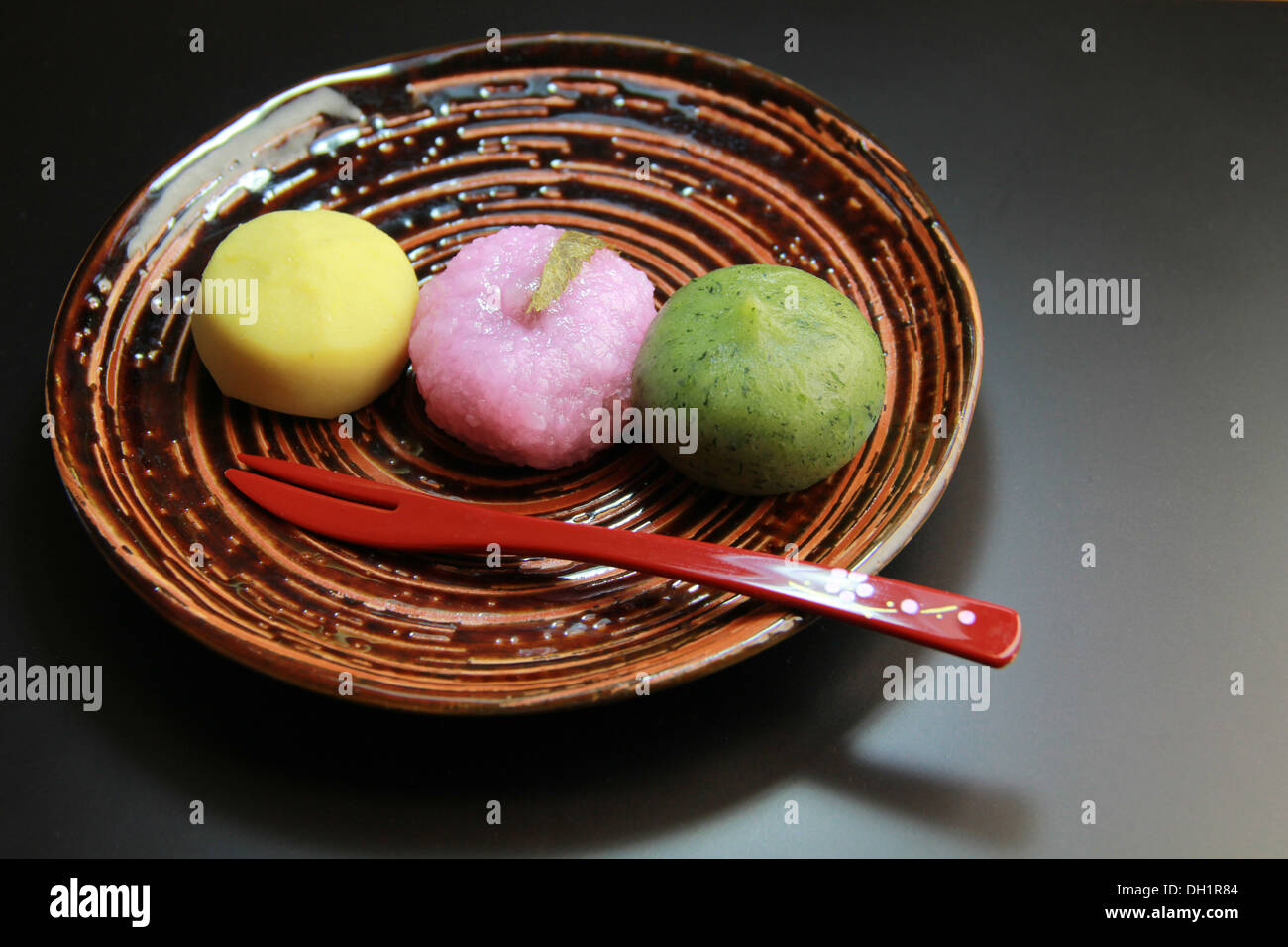 Japanese style sweets hi-res stock photography and images - Alamy
