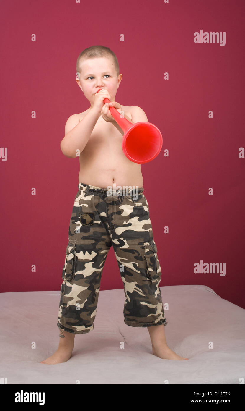 Bugle boy hi-res stock photography and images - Alamy