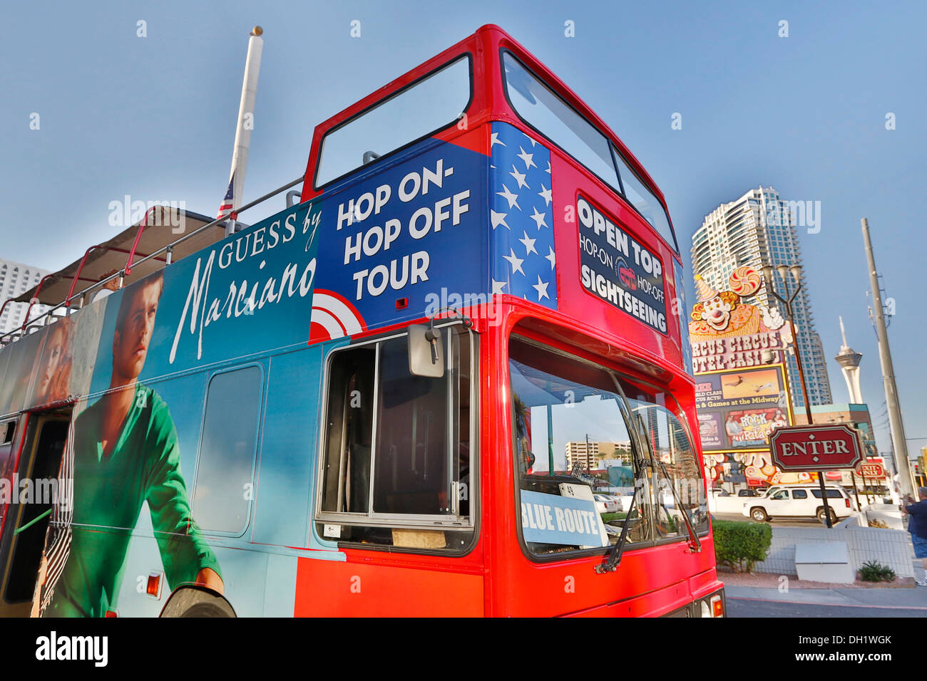 Bus on las vegas hi-res stock photography and images - Alamy