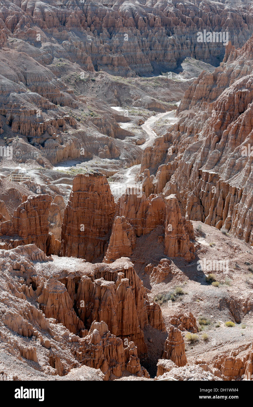 Miller Point Lookout, Cathedral Gorge State Park, Caliente Caldera ...