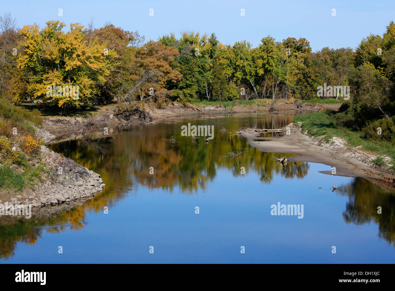 Mississippi river fall minnesota hi-res stock photography and images ...