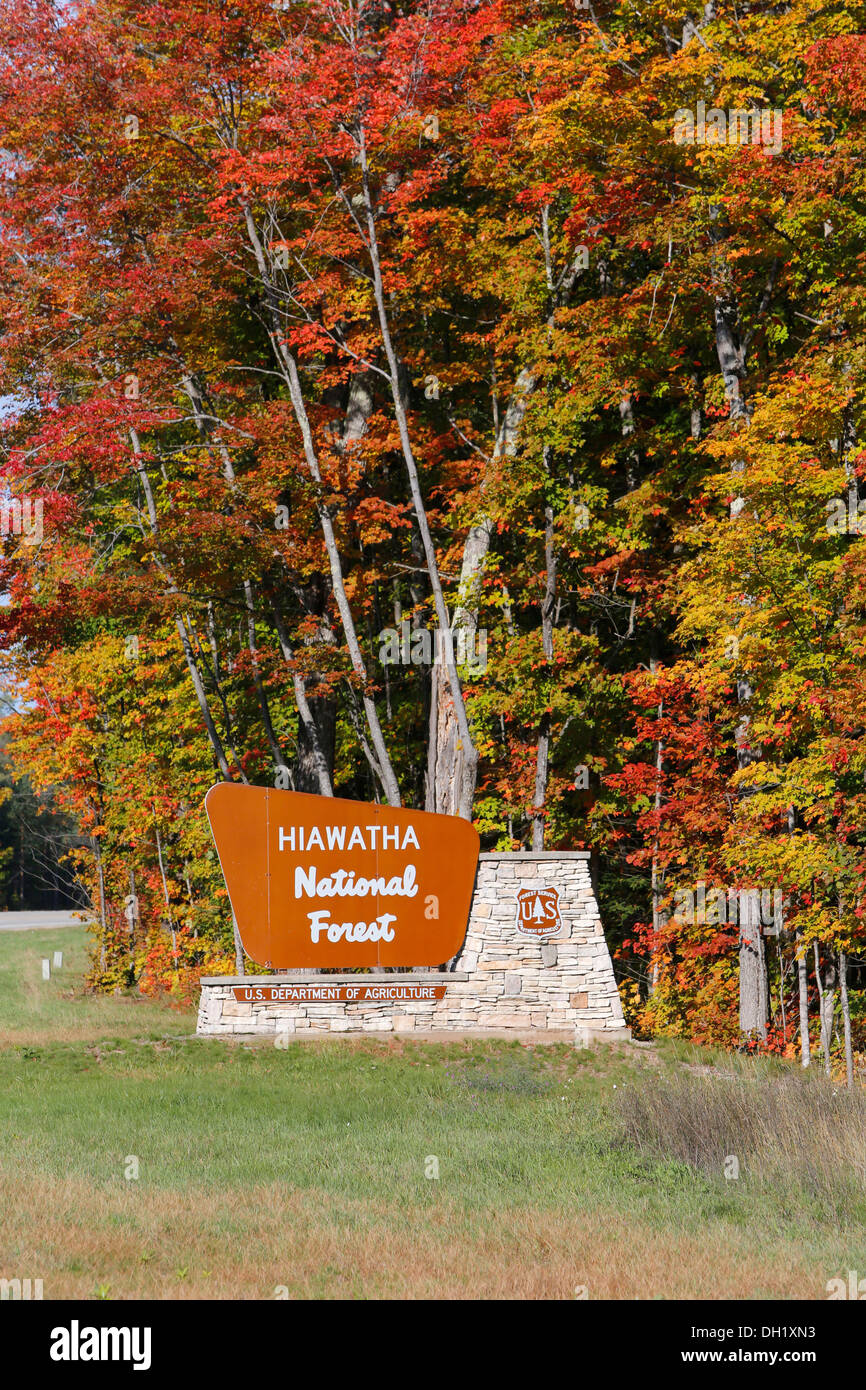 Sign, Hiawatha National Forest, Upper Peninsula of Michigan, USA Stock ...