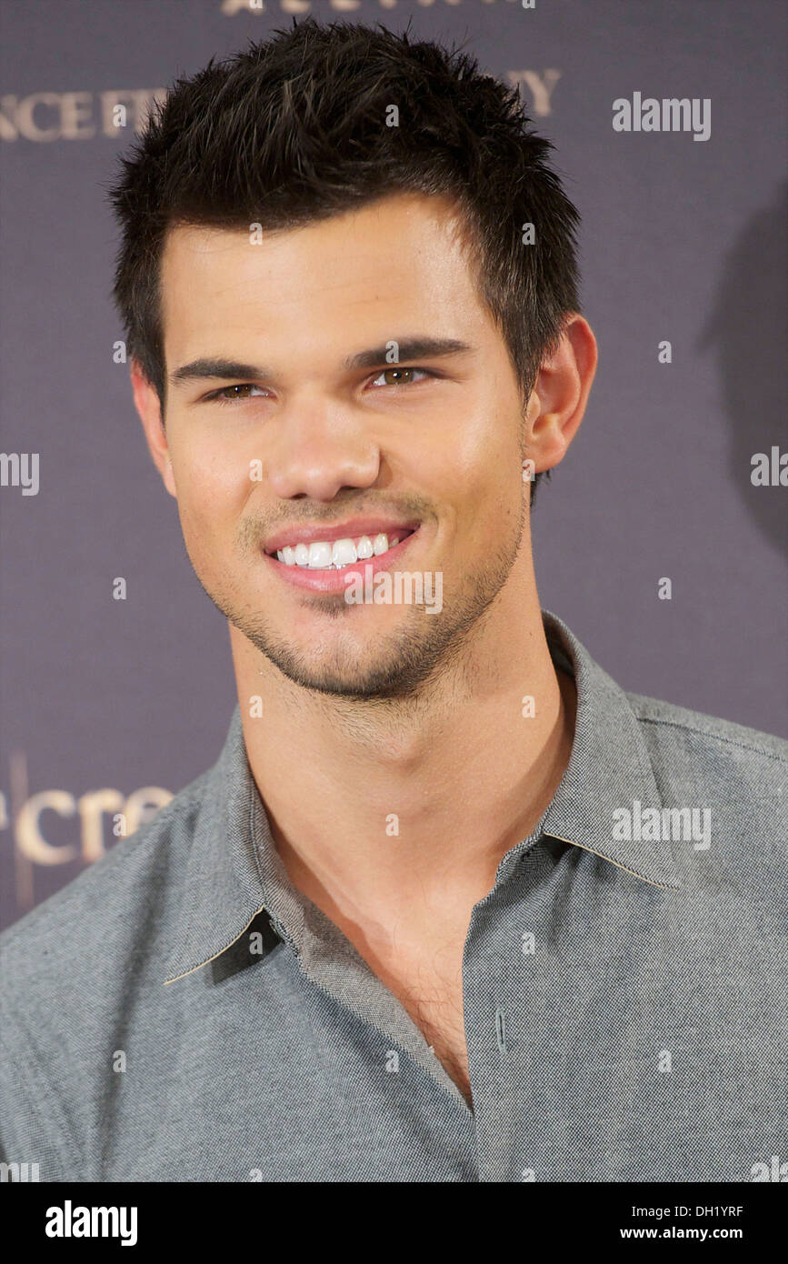 Actor Taylor Lautner Stock Photo - Alamy