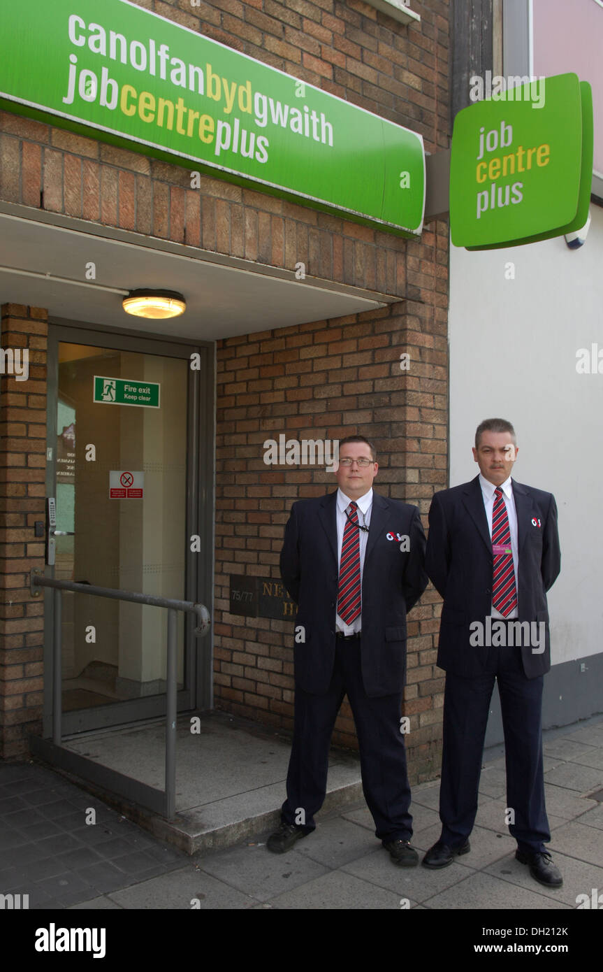 G4s and security hi-res stock photography and images - Alamy