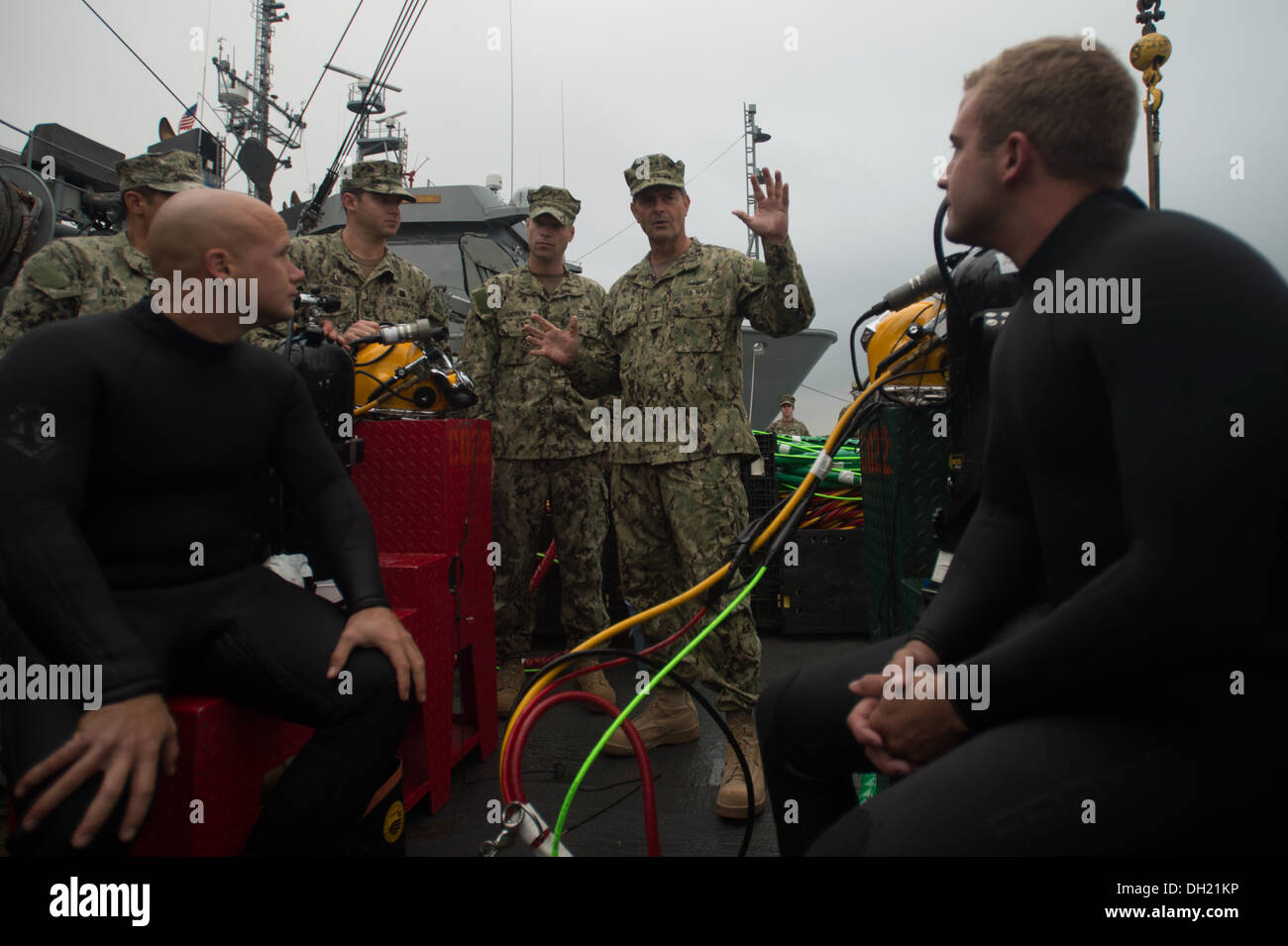 Naval expeditionary diving unit hi-res stock photography and images - Alamy