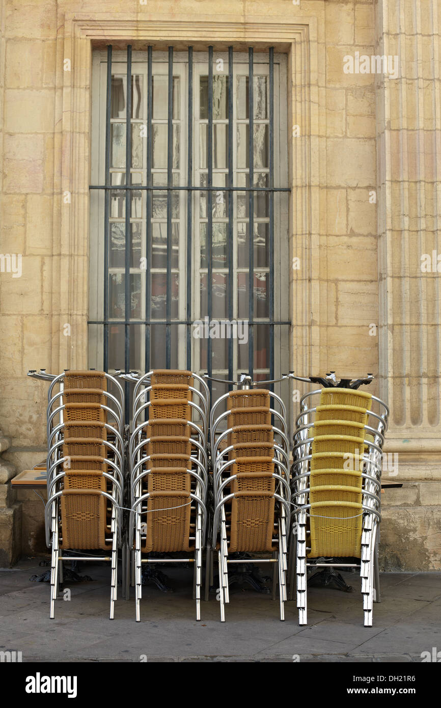 Dijon cafe chairs hi-res stock photography and images - Alamy