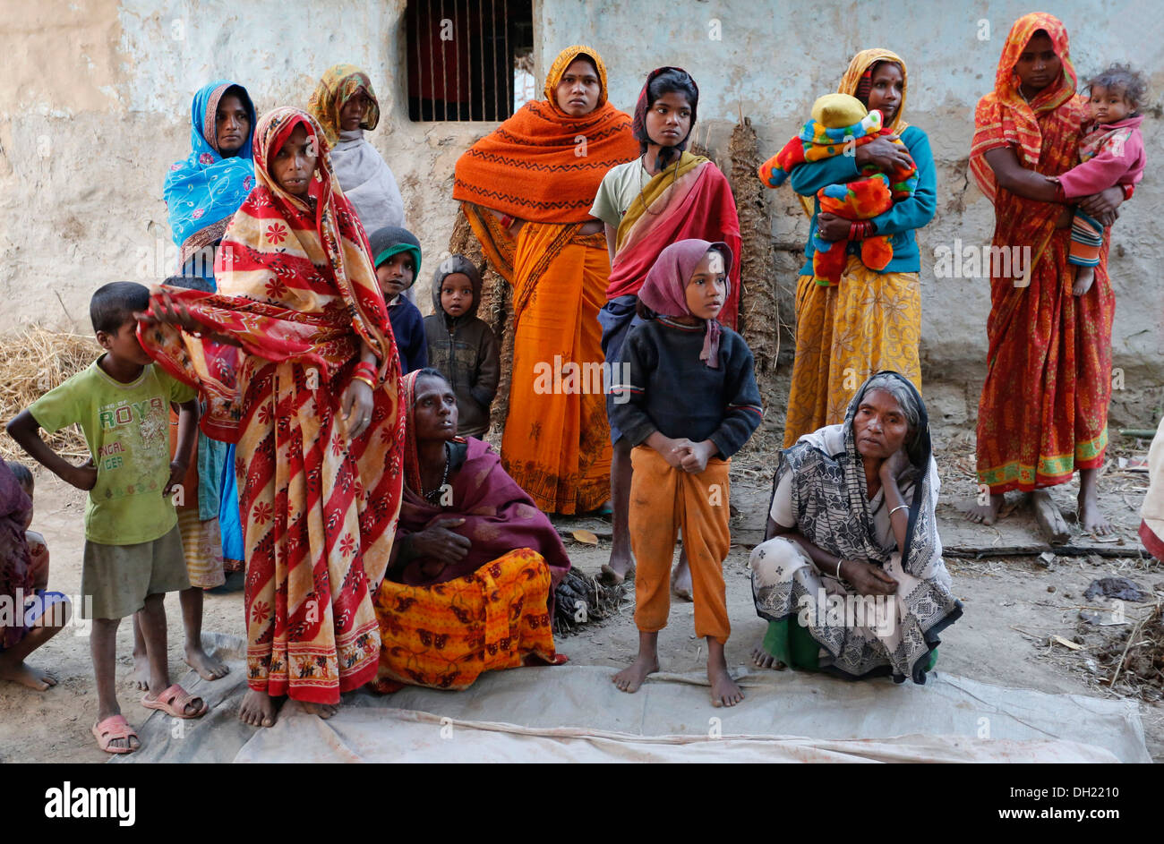 Indian women group meeting rural hi-res stock photography and images ...