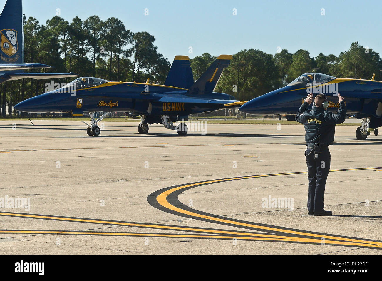 The U.S. Navy Flight Demonstration Squadron, the Blue Angels ...