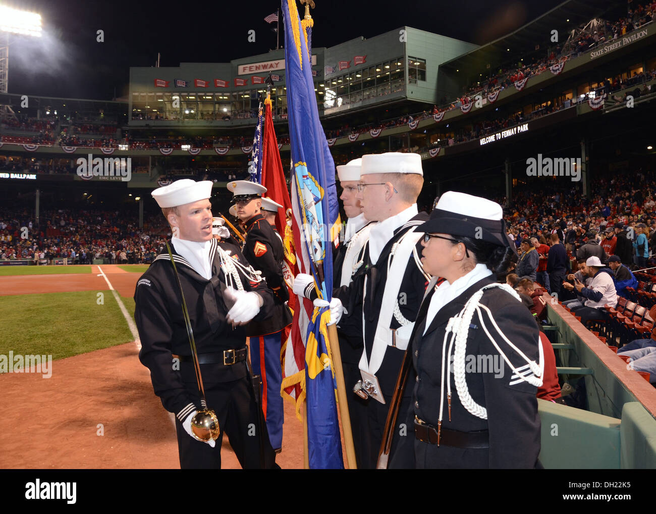 Yeoman 2nd class michael bresnahan hi-res stock photography and images ...
