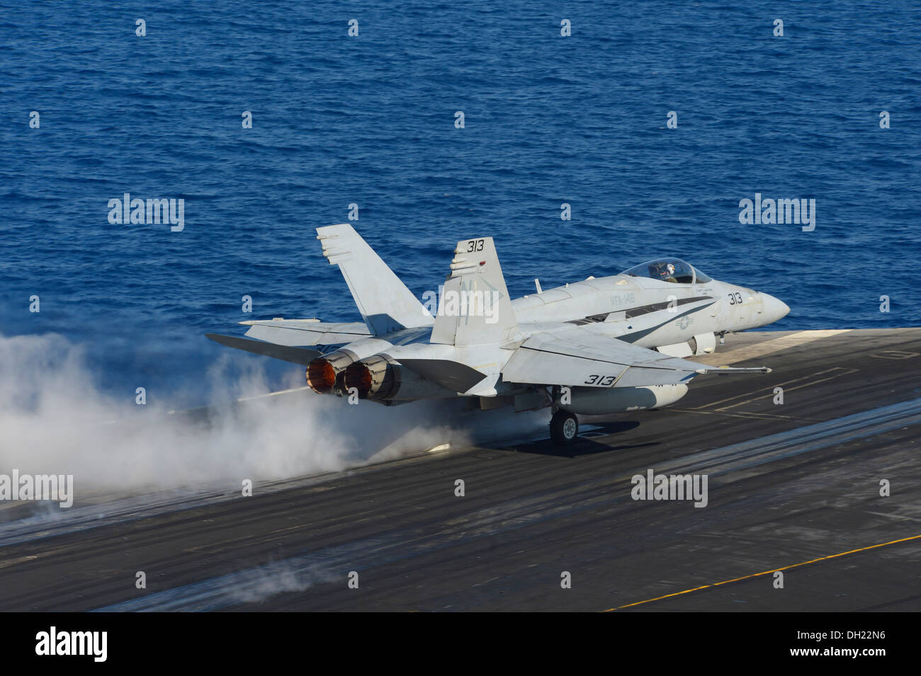 An F/A-18C Hornet assigned to the Blue Diamonds of Strike Fighter ...