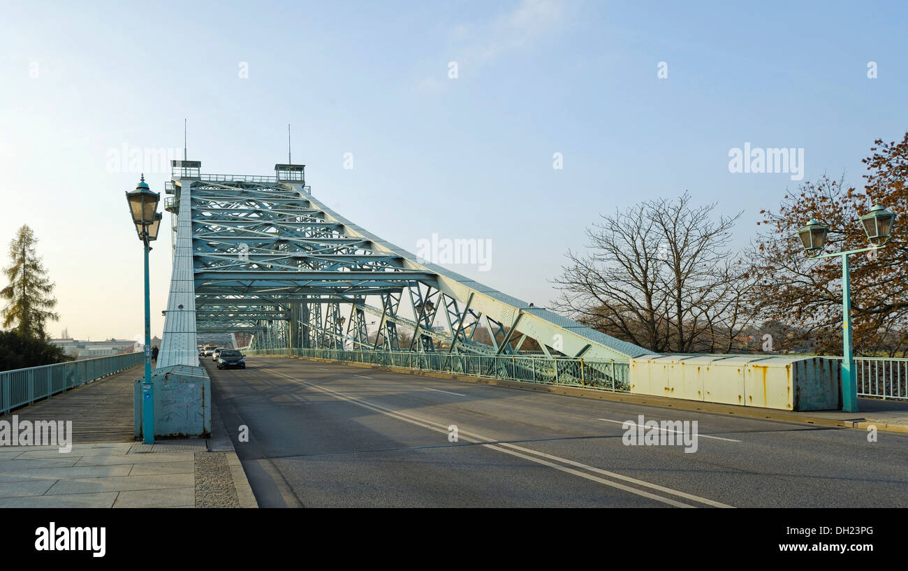 Blaues Wunder or Loschwitzer Bruecke bridge, Dresden, Saxony ...