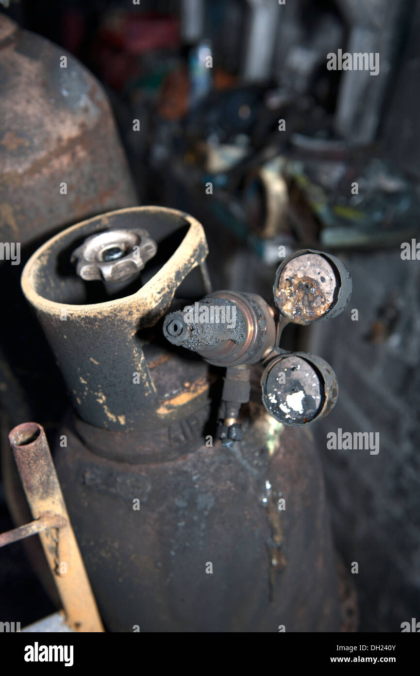 Oxygen acetylene hi-res stock photography and images - Alamy