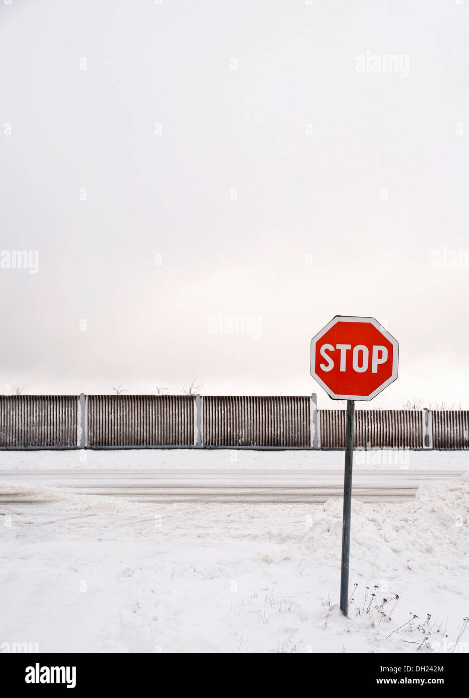 Stop border hi-res stock photography and images - Alamy