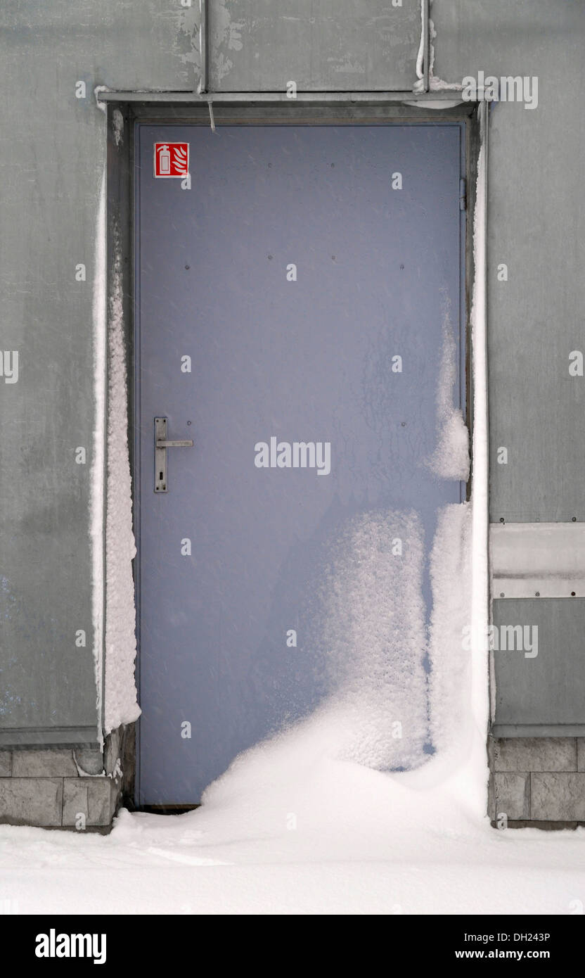 Covered entrances hi-res stock photography and images - Alamy