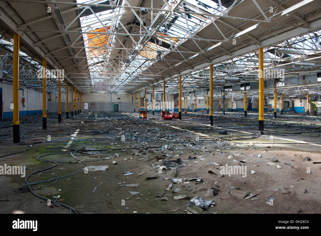 Empty factory production line closed hi-res stock photography and ...