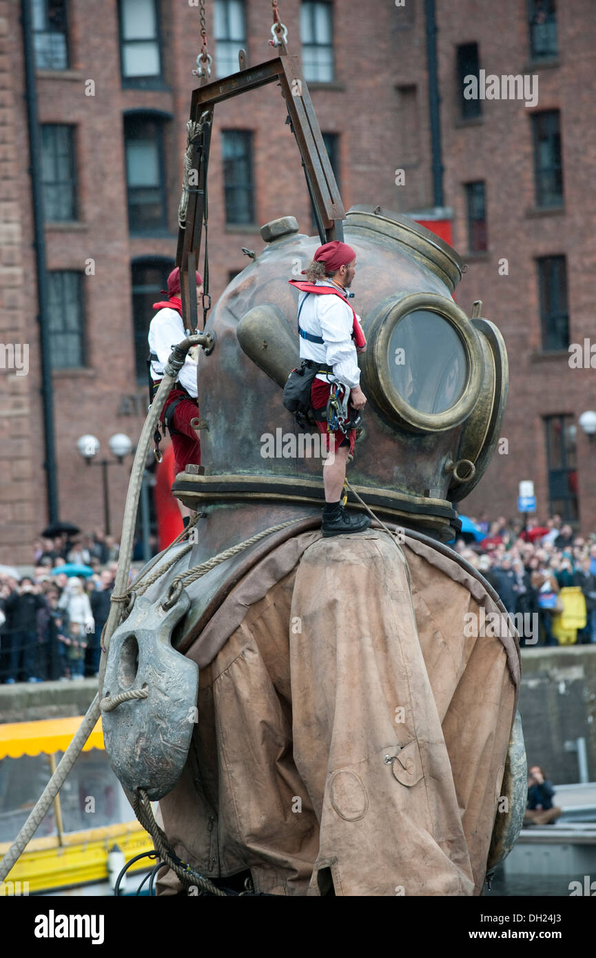 Old diving suit hi-res stock photography and images - Alamy