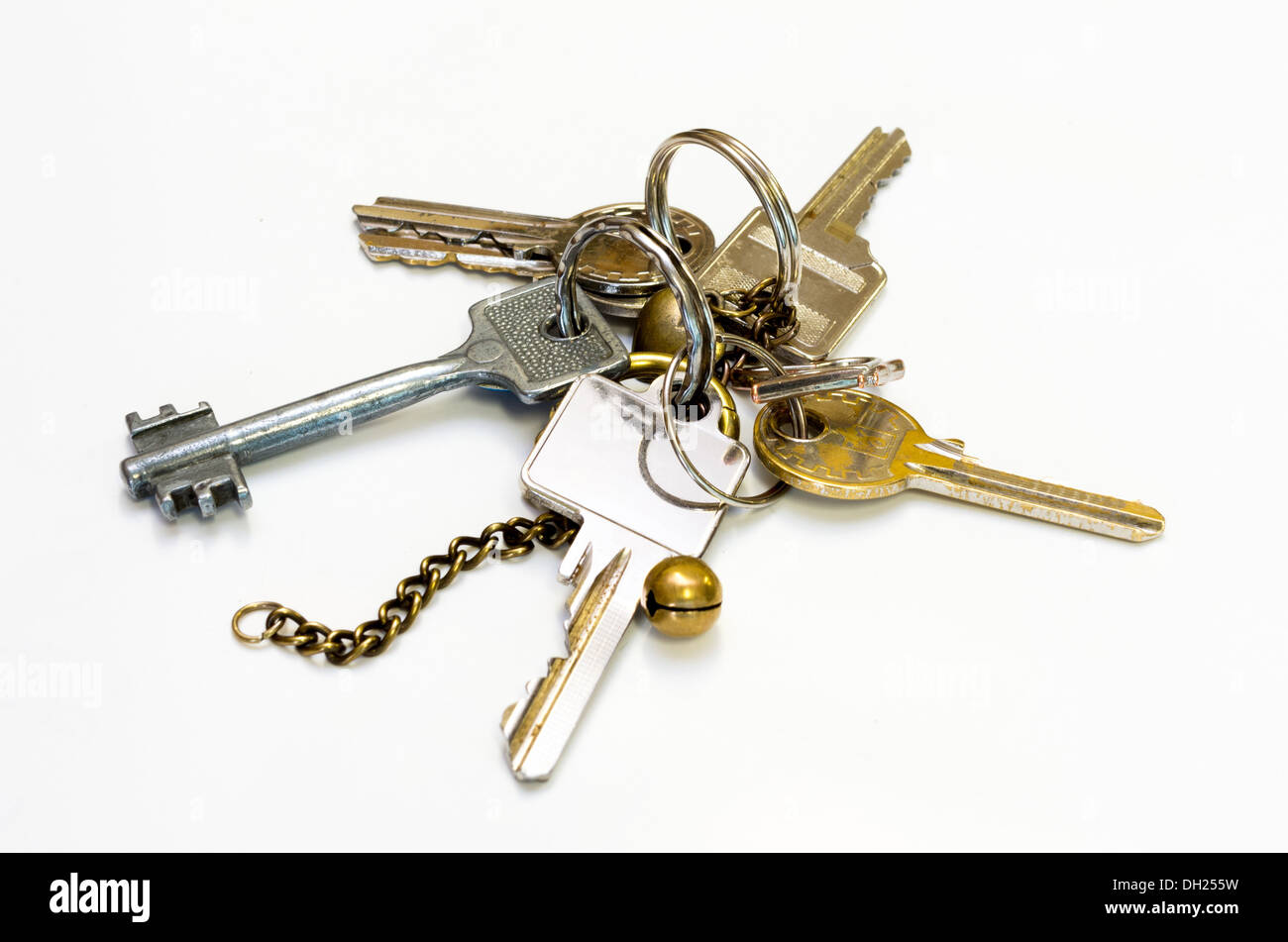A set of normal random keys on a chain Stock Photo - Alamy