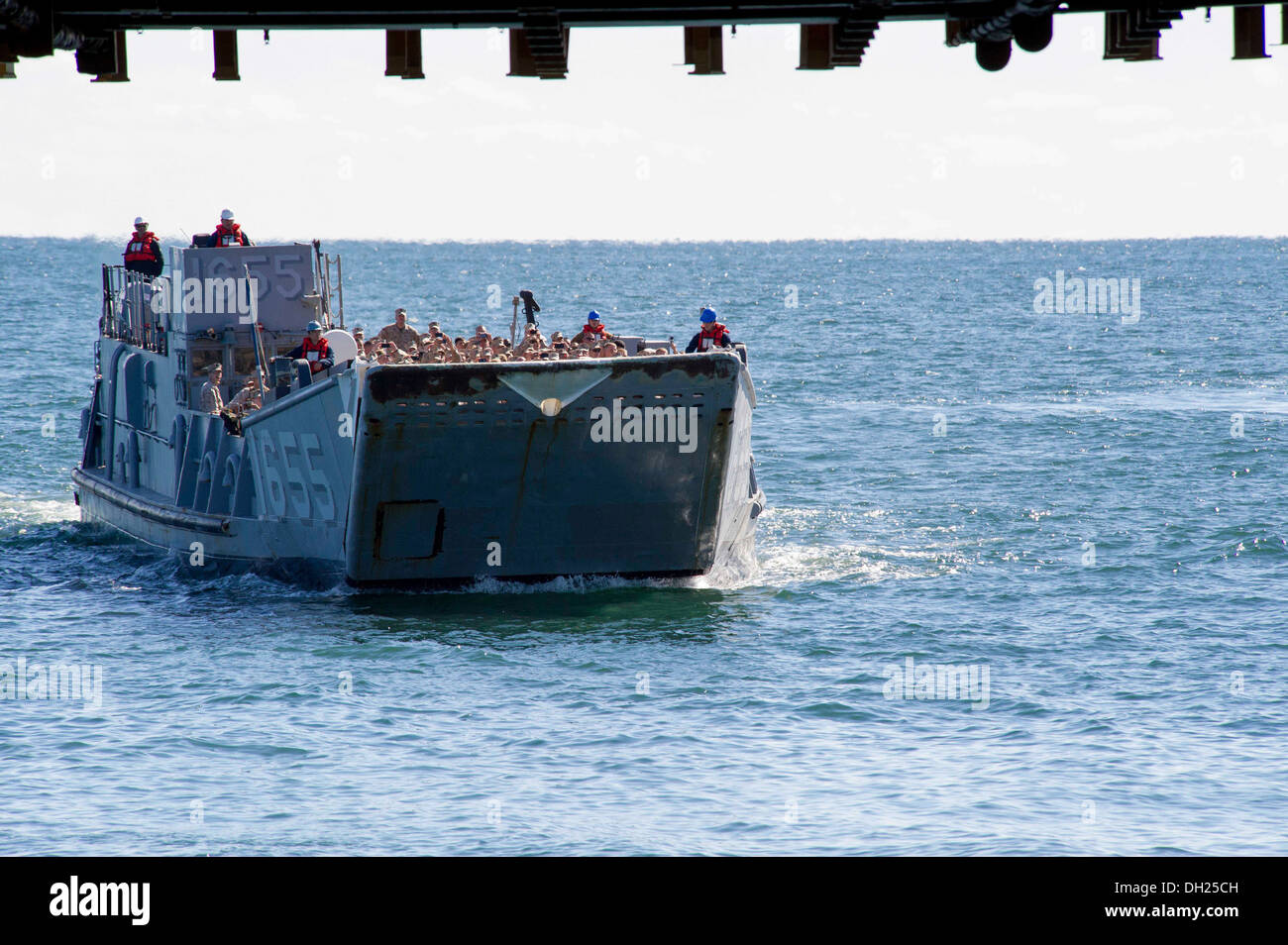 Landing craft utility 2013 hi-res stock photography and images - Alamy