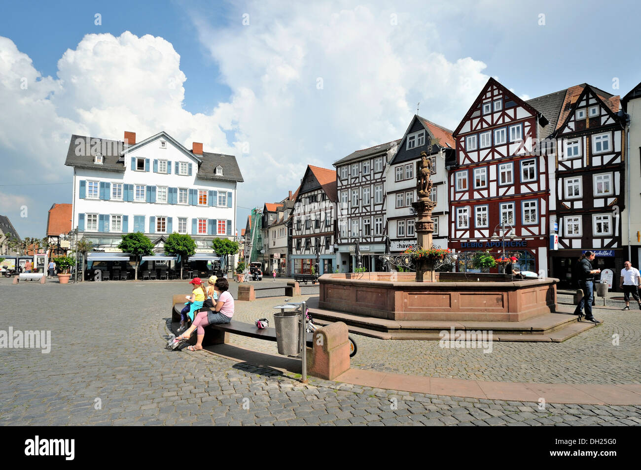 Market square, Kump fountain, Butzbach, Hesse Stock Photo - Alamy