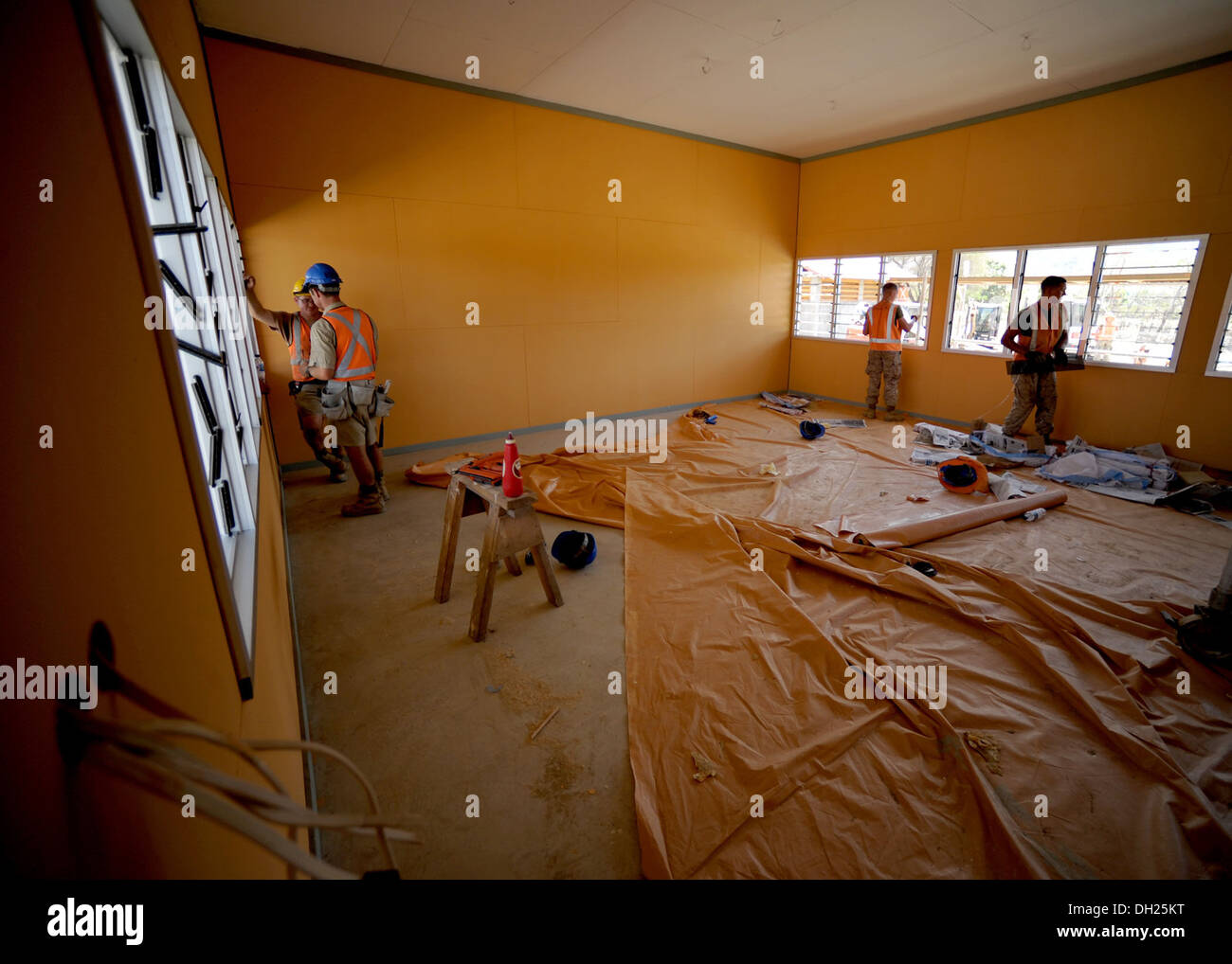 METINARO, Timor-Leste – (Oct. 25, 2013) Royal Australian Engineers, U.S ...