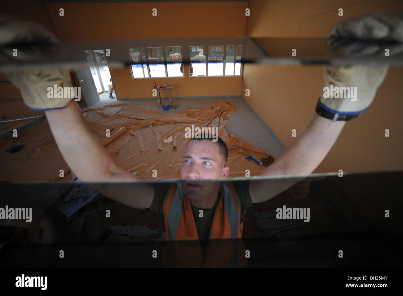 A Combat Engineer With The Royal Engineers Regiment High Resolution Stock Photography and Images ...