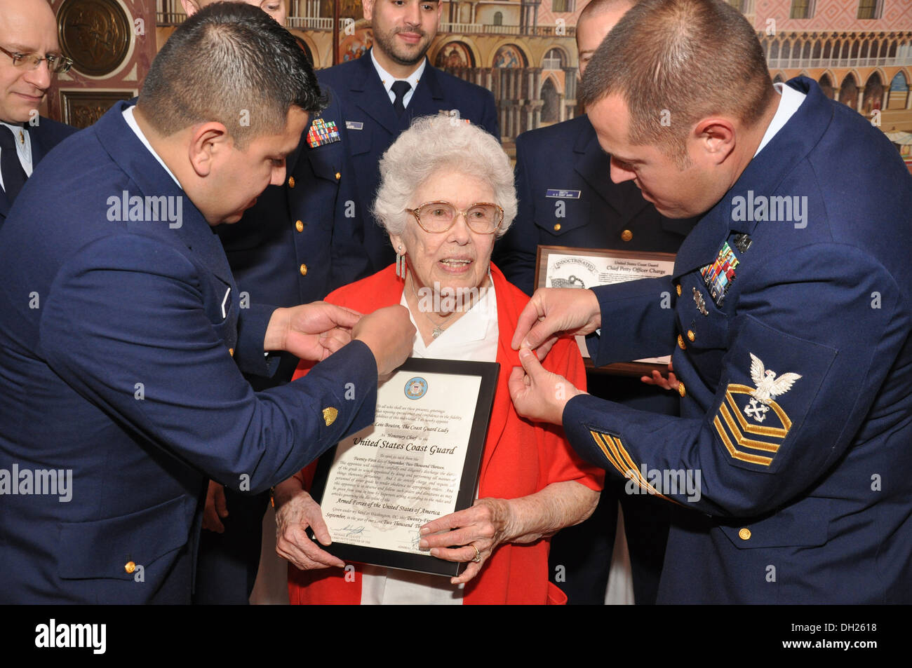 Lois bouton hi-res stock photography and images - Alamy