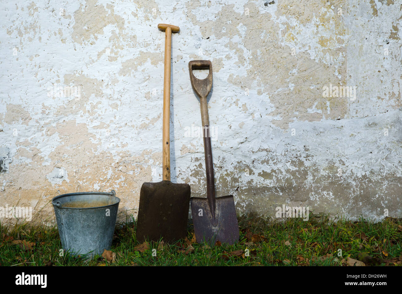 Old fashioned garden tools hi-res stock photography and images - Alamy